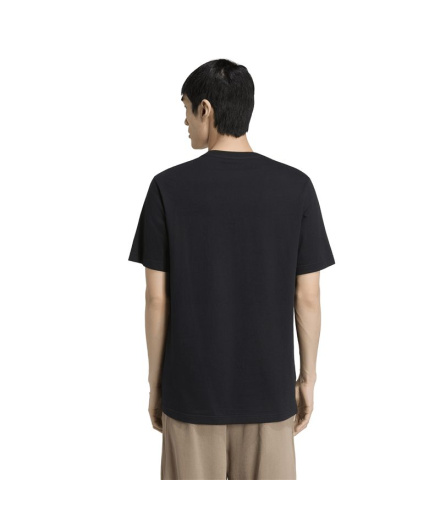 Camiseta masculina adidas com estampa camuflada e logo - Preta ...